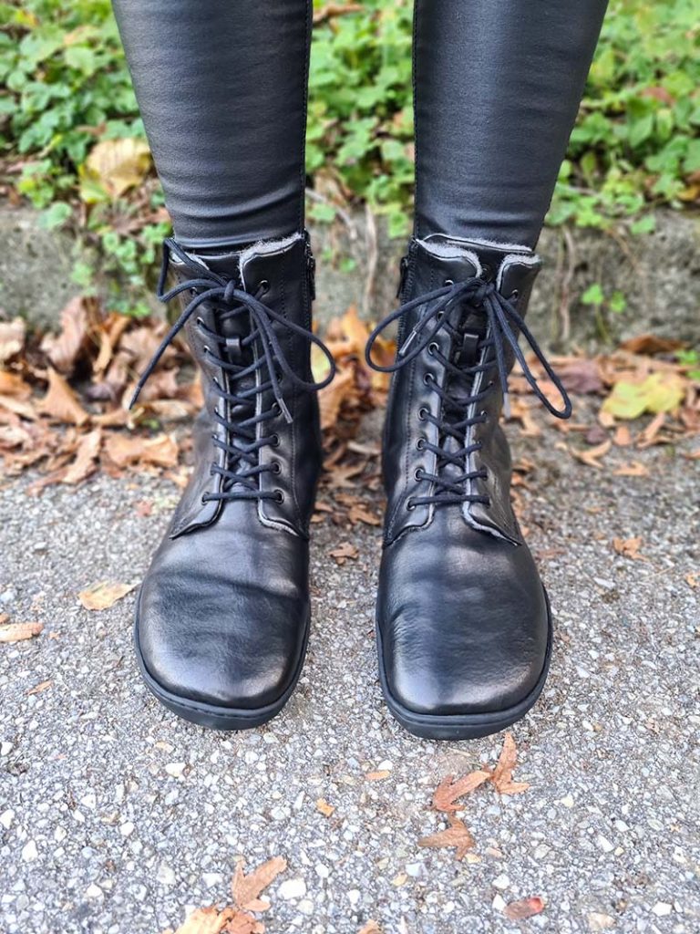The Best Everyday Barefoot Boots (Cozy Styles You’ll Love Wearing ...