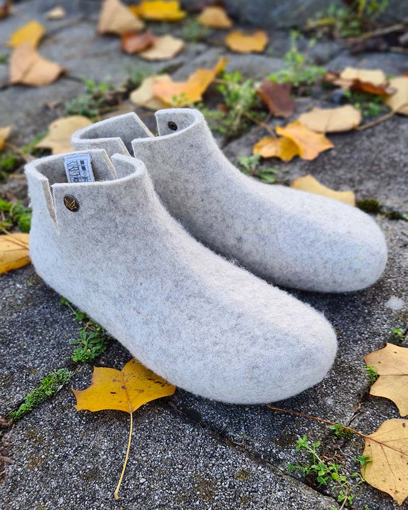 House Shoes That Love Your Feet: The Best Barefoot Slippers - Barefootuniverse