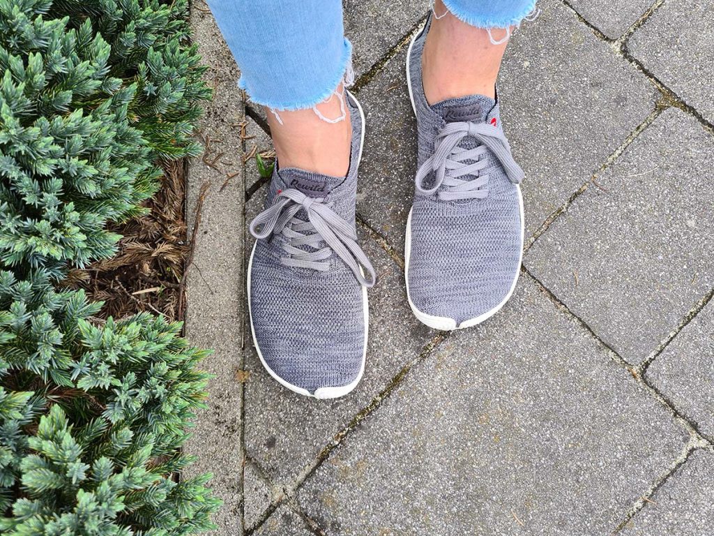19 Barfuß-Sneaker, die du wirklich tragen willst (hallo, breiter ...
