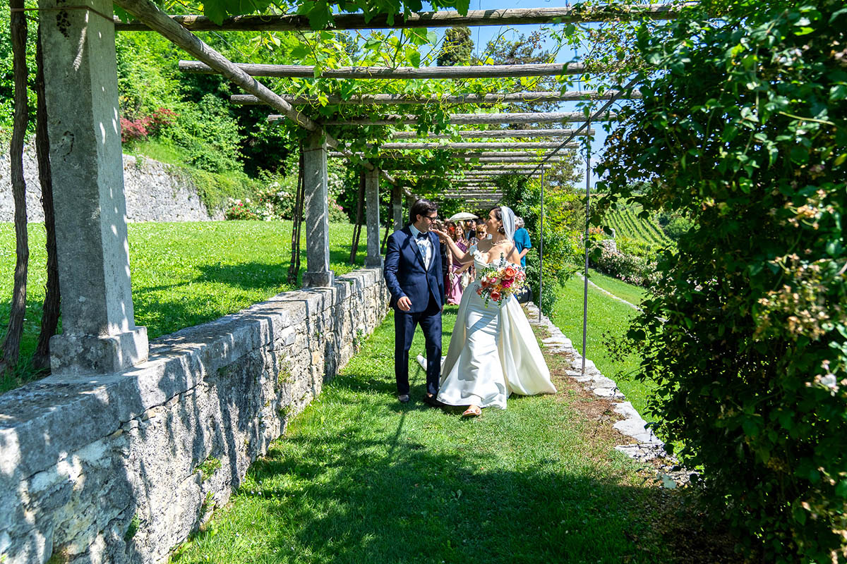 Best Barefoot Wedding Shoes for Brides and Guests - Barefoot Universe