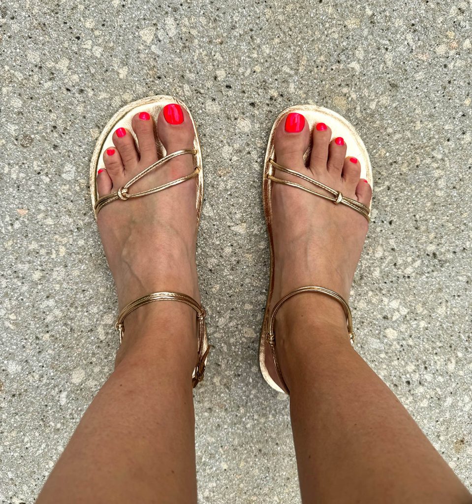 How Should Barefoot Sandals Fit? A Beginner’s Guide to Foot-Healthy ...