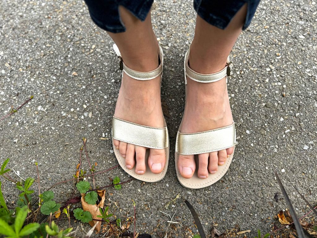 Best Barefoot Sandals for Women (Stylish & Everyday Wear) - Barefoot ...