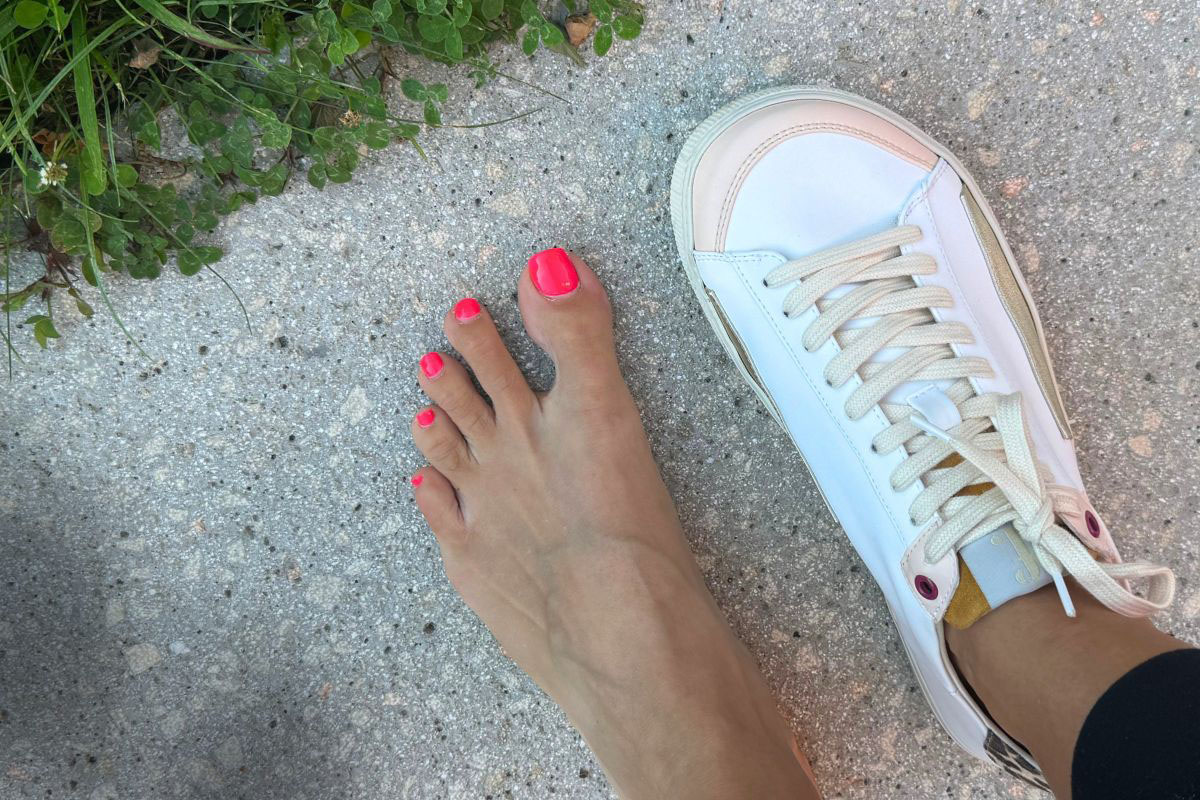 A GUIDE TO BAREFOOT SHOES - Barefoot Universe