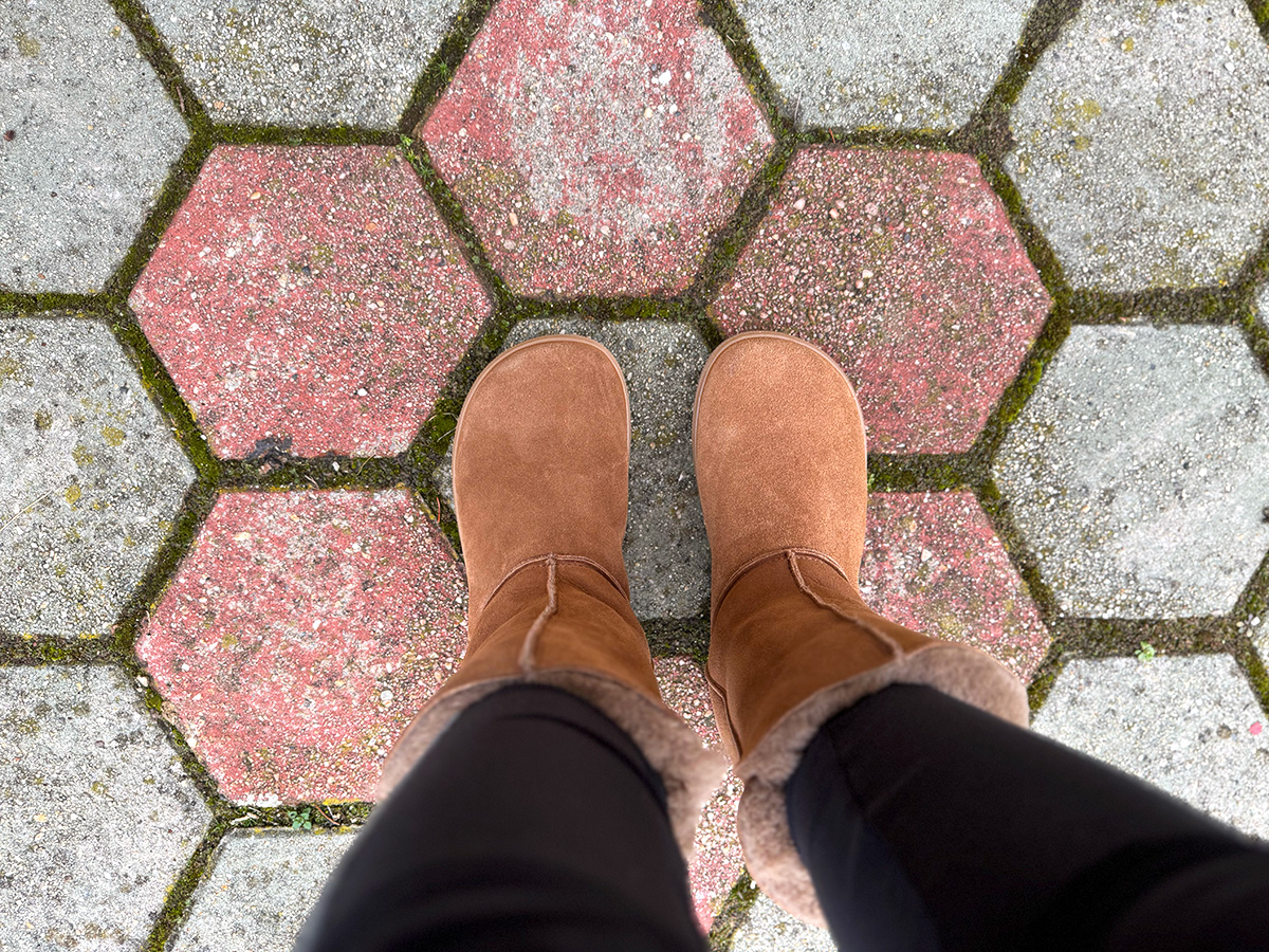 Barefoot Shoes That Look Like UGGs: Stylish, Cozy, and Foot-Friendly ...