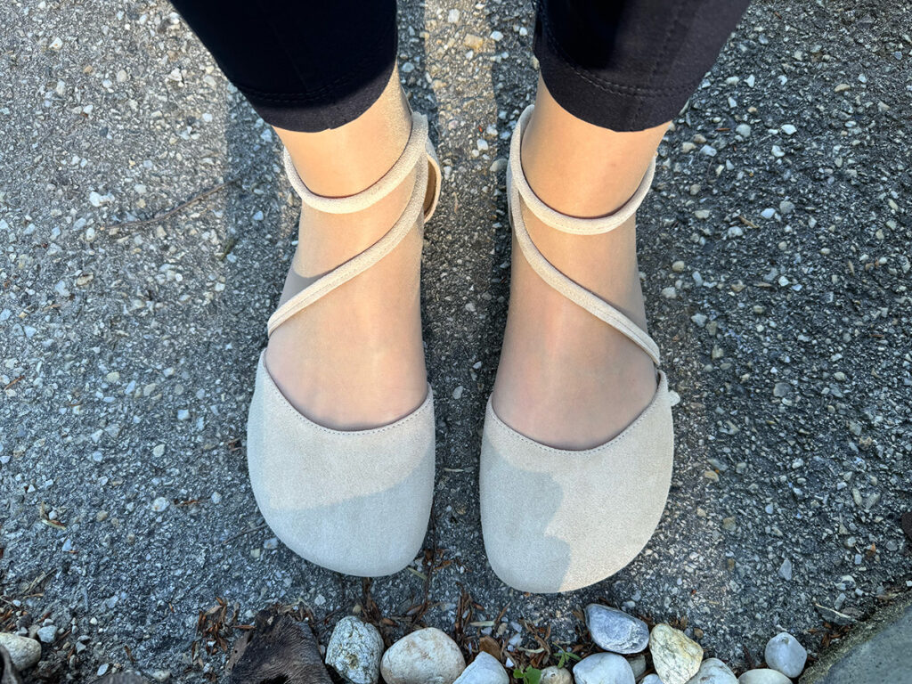 Stylish Barefoot Shoes That Look Totally Normal (But Feel Amazing ...