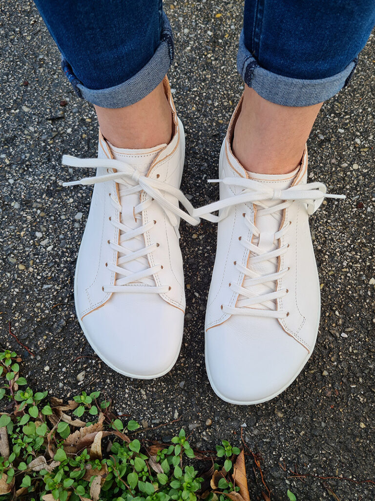 Stylish Barefoot Shoes That Look Totally Normal (But Feel Amazing ...