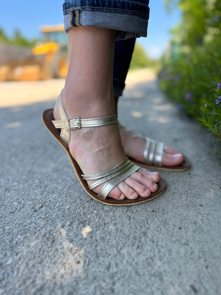 Best Barefoot Sandals for Women (Stylish & Everyday Wear) - Barefoot ...