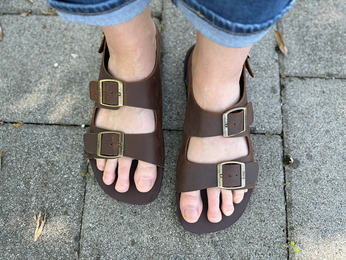 Barefoot Sandals That Look Like Birkenstocks (But Feel Even Better ...